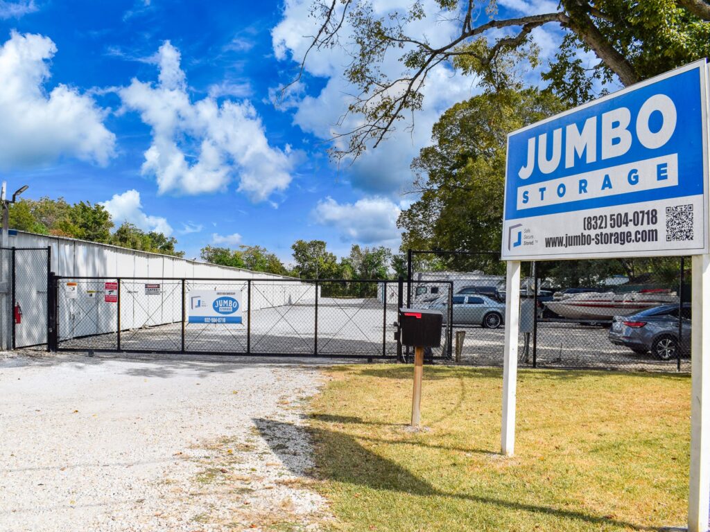 Jumbo Storage in Pasadena, Texas | The LeClaire-Schlosser Group